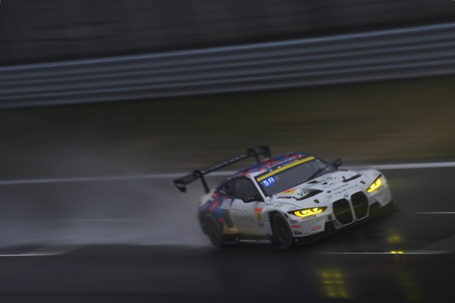 【SUPER GT GALLERY】富士公式テスト2日目 | BMW M Team Studie